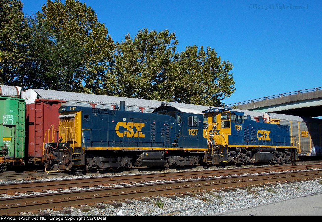 CSX 1127 and 1141